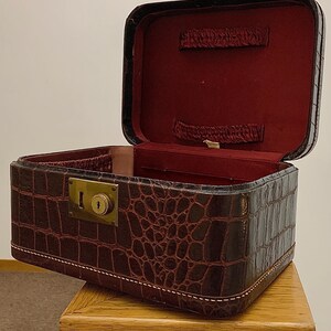 1940s Vtg Maximillian New York Hybrid Croc Leather Overnight Train ...