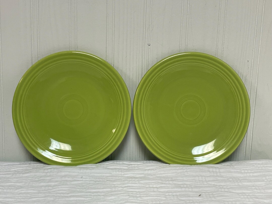 Vintage Fiesta Ware Chartreuse Green 6" Bread and Butter Plates ...
