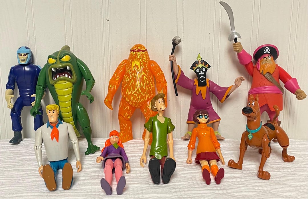 Vintage Scooby Doo Action Figure Lot of 10 Figurines Shaggy Velma Fred ...