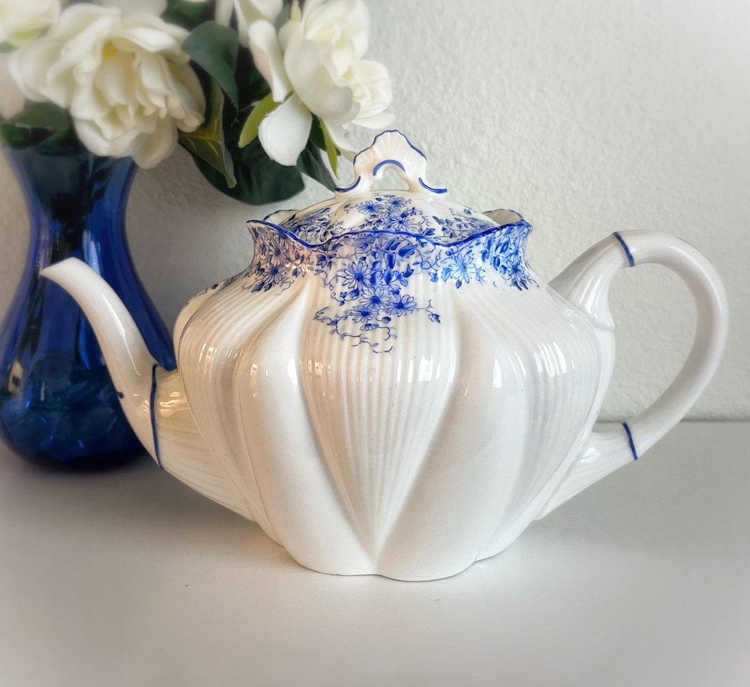 RARE Shelley Dainty Blue Teapot, Vintage 1950s Dainty Blue English Fine ...