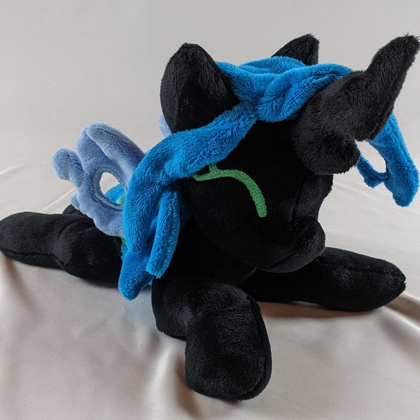 Queen Plush - Etsy
