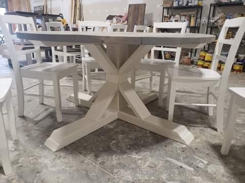 5ft Round Rustic Farmhouse Table with chairs, Single Pedestal Style ...