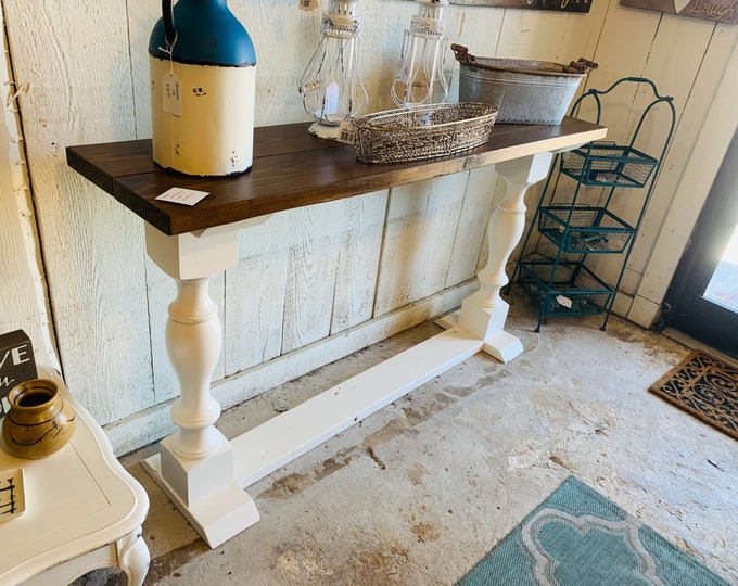 Rustic Farmhouse Entryway Table With Shelve and Turned Legs, Clean ...