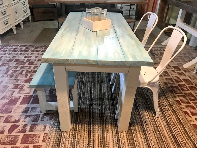 Small Farmhouse Table - Amazadesign