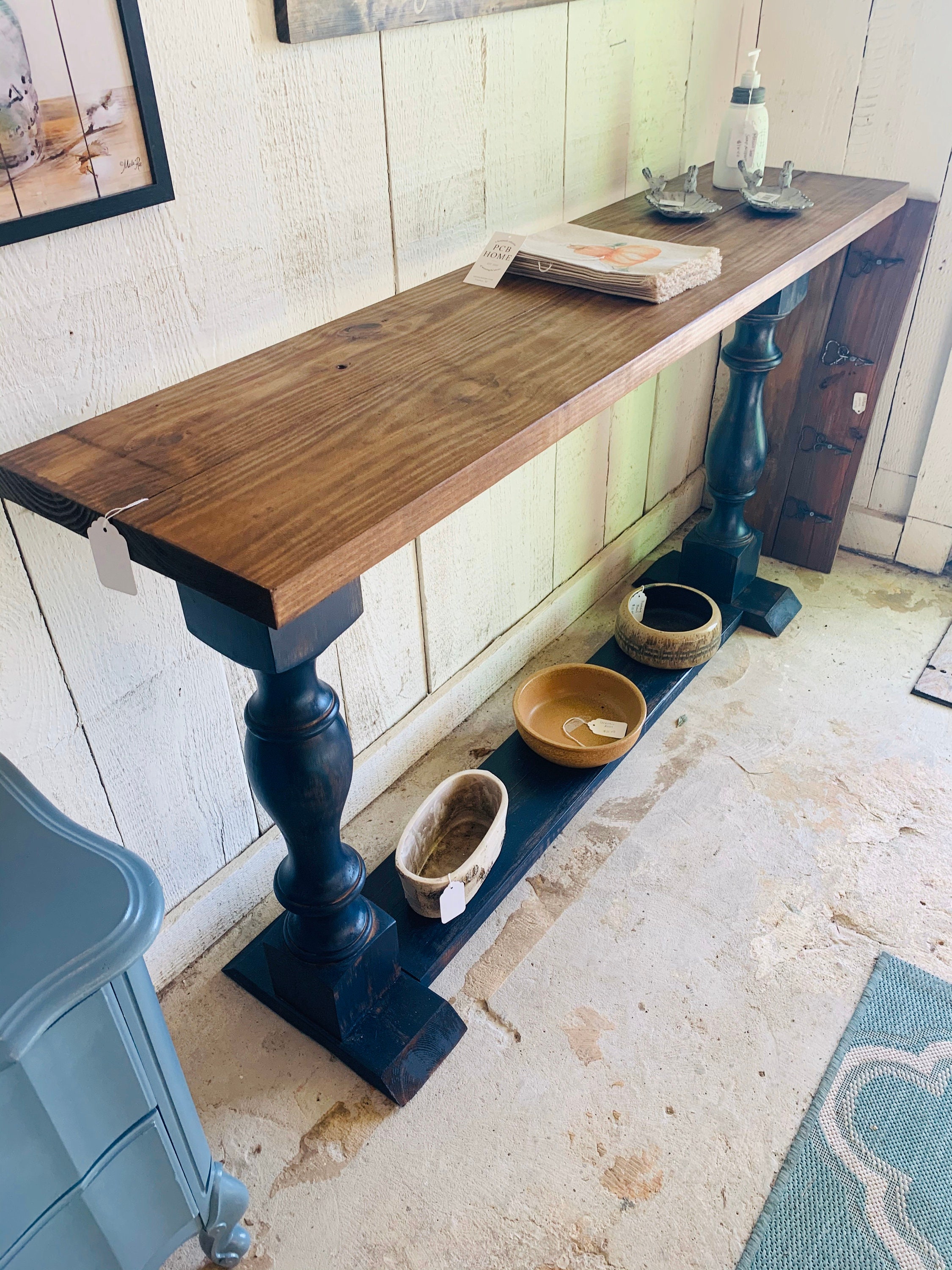 Rustic Farmhouse Entryway Table with shelve and Turned Legs, Royal Blue ...