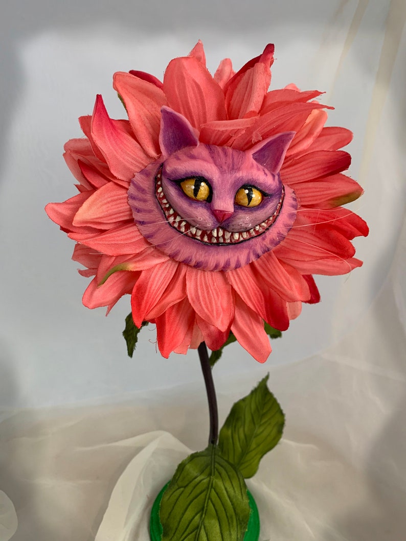 Alice in Wonderland Talking Flowers cheshire Cat - Etsy Canada