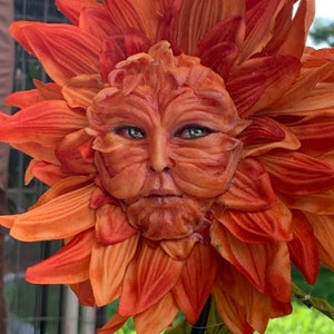 Alice in Wonderland (non) Talking Flowers "fire Dahlia" ~ Sutherland ...