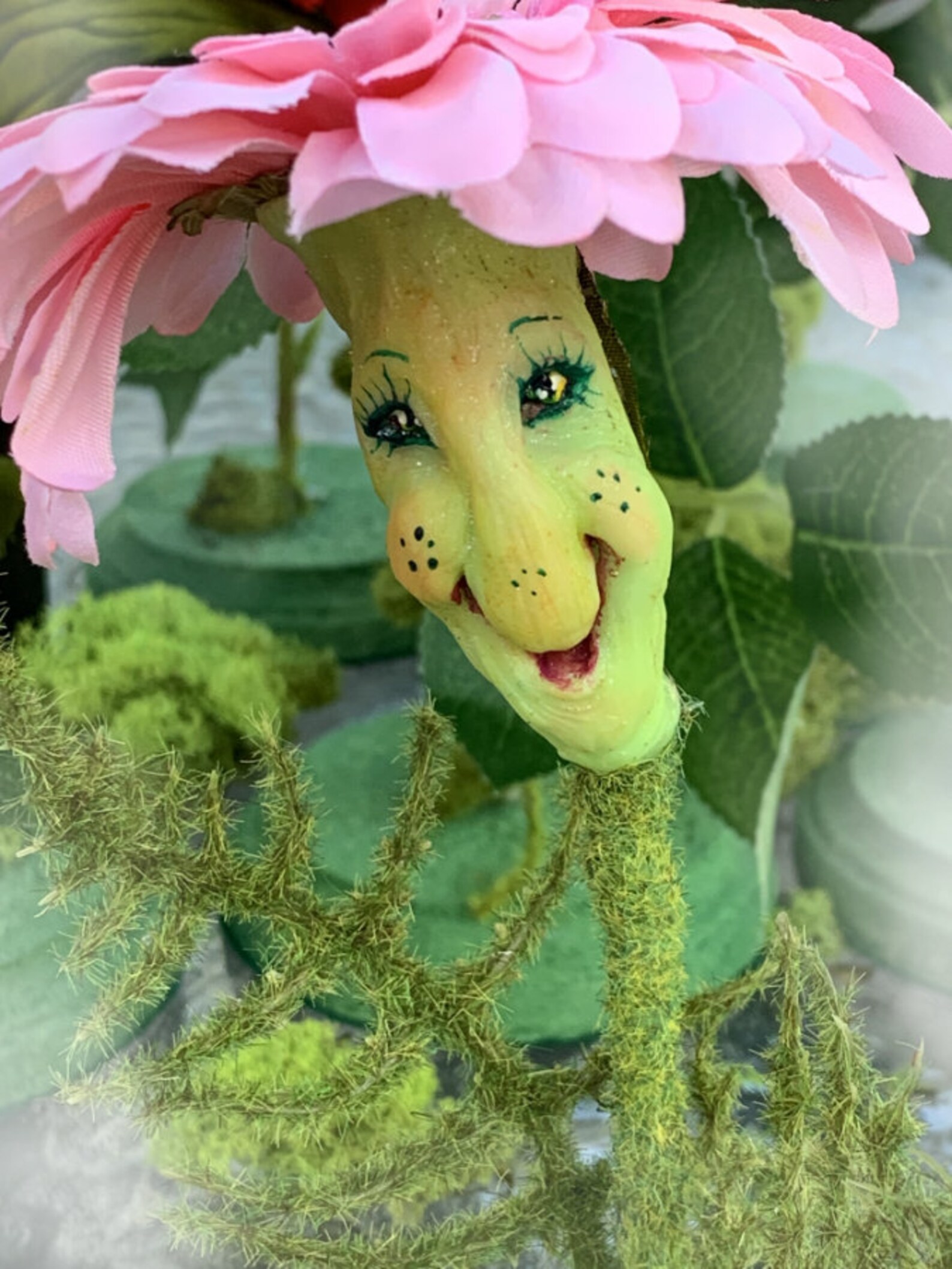 Alice in Wonderland (non) Talking Flowers Ms. DAISY SUTHERLAND for ...