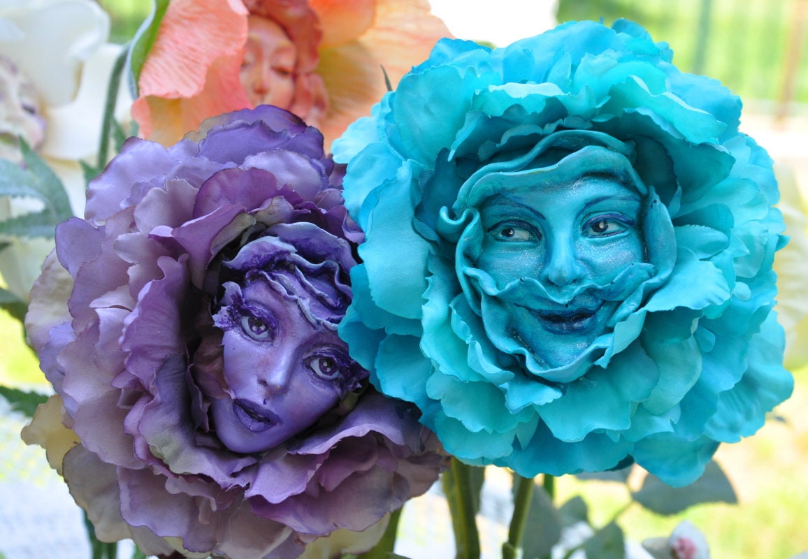 Flowers With Faces Alice In Wonderland