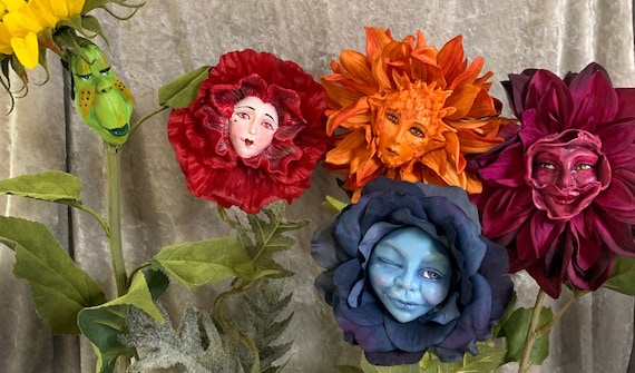 Alice In Wonderland Talking Flowers