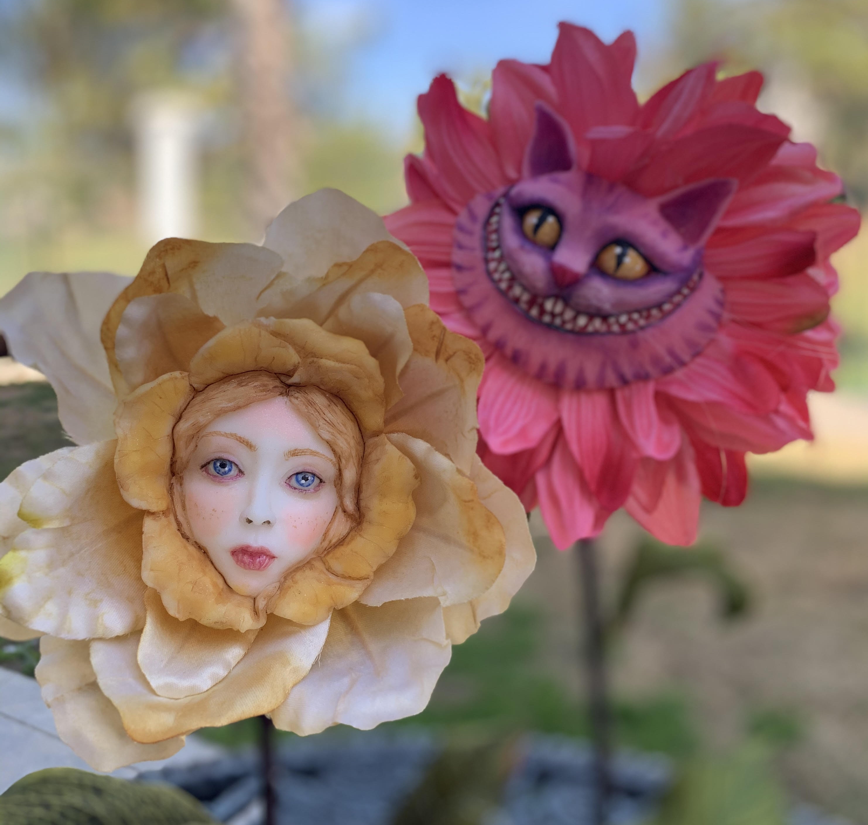 Alice in Wonderland Talking Flowers cheshire Cat - Etsy Canada