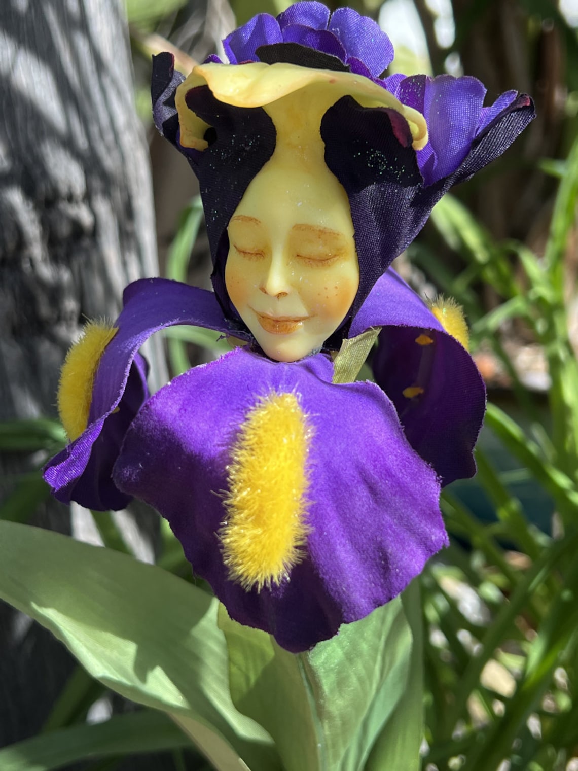 MUSING IRIS Alice in Wonderland (non) Talking Flowers for Parties ...