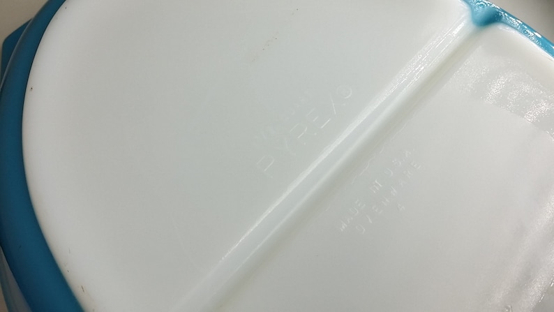 Vintage Pyrex Horizon Blue Divided Casserole With Patterned - Etsy