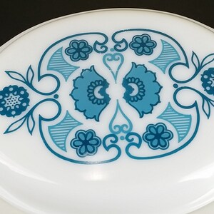 Vintage Pyrex Horizon Blue Divided Casserole With Patterned Horizon ...