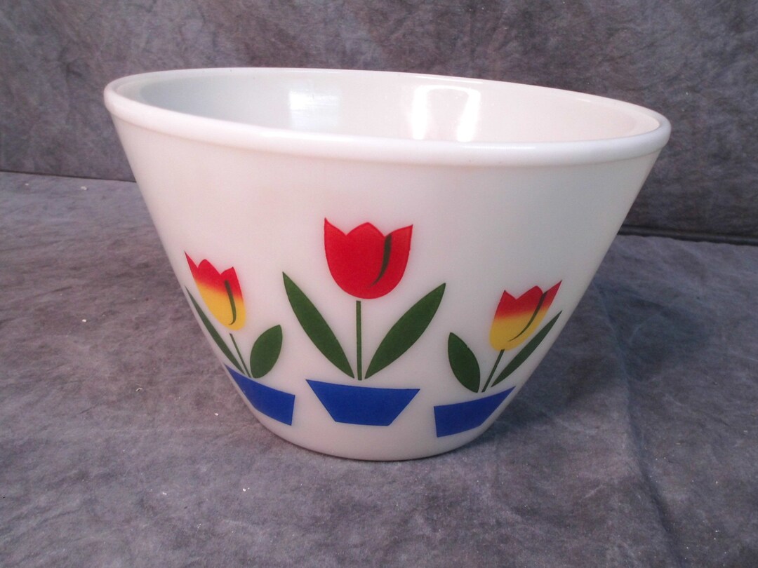 Fire King Bowl Tulip Bowl, Tulip Pattern - Vintage - 9" Bowl Fire King ...