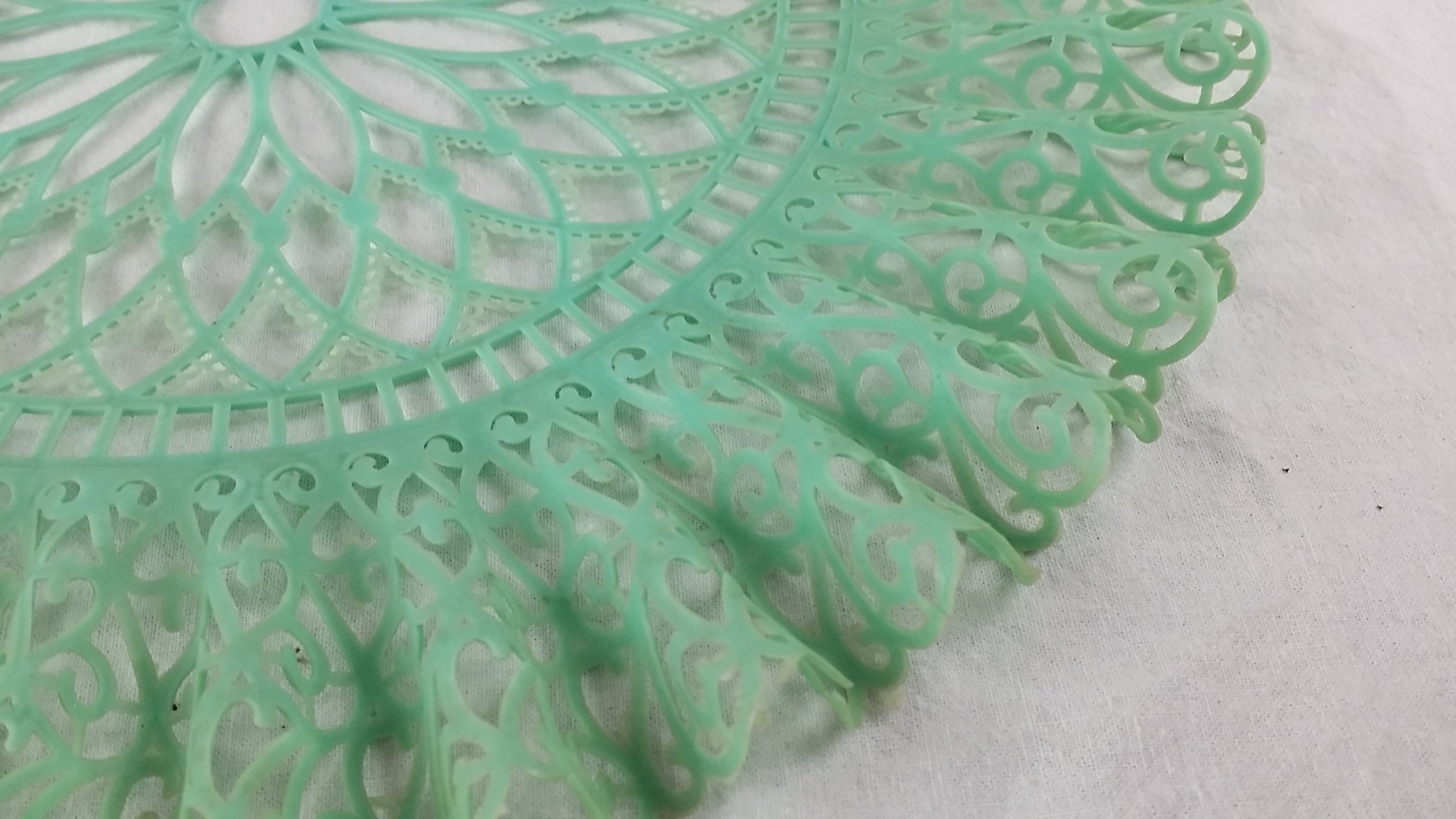 Vintage Ruffled Plastic Lace Large Doily 1950s Pink or Green | Etsy