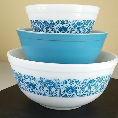 Vintage Pyrex Horizon Blue Cinderella Mixing Bowls Set of 4 - Etsy