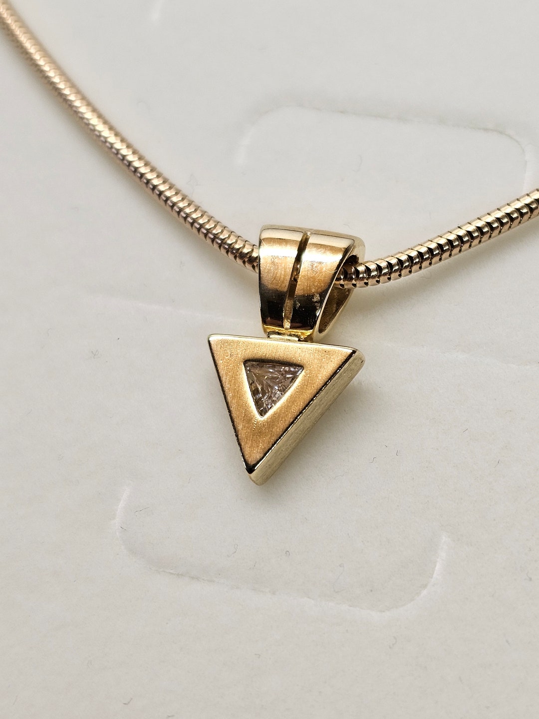 Gold Pendant Without Chain Triangle Arrow Gold 333 Crystal Stones Clear ...