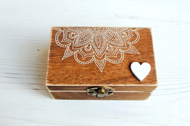 Mandala Jewelry: 16 Mandala Boxes Designs For Your Inspiration - I Love ...