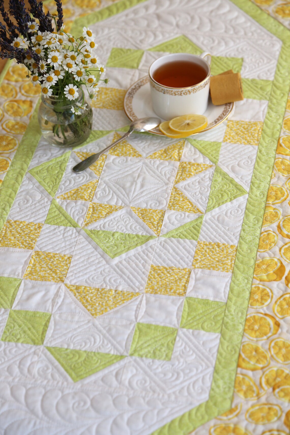 Summer Easy Table Runner Pattern PDF Digital, Star Block Quilt, Table ...