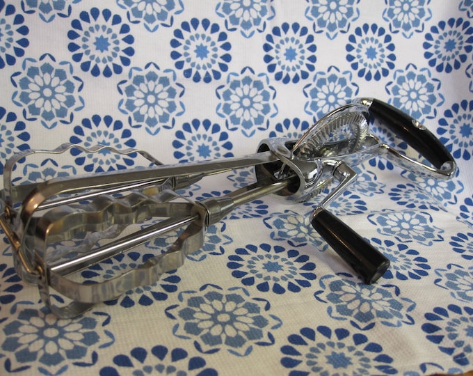 Vintage Flint ecko Best Egg Beater Hand Mixer Arrowhead Wavy Blades SS ...
