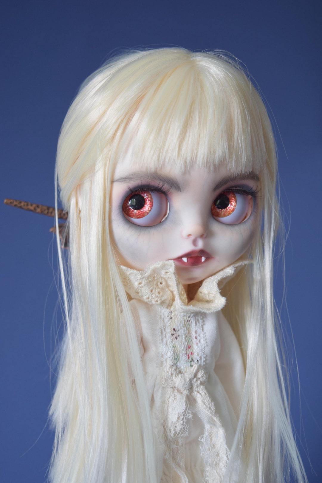 OOAK Blythe Doll Custom #161 „lilith the Vampire“ by Ginas.doll.art - Etsy