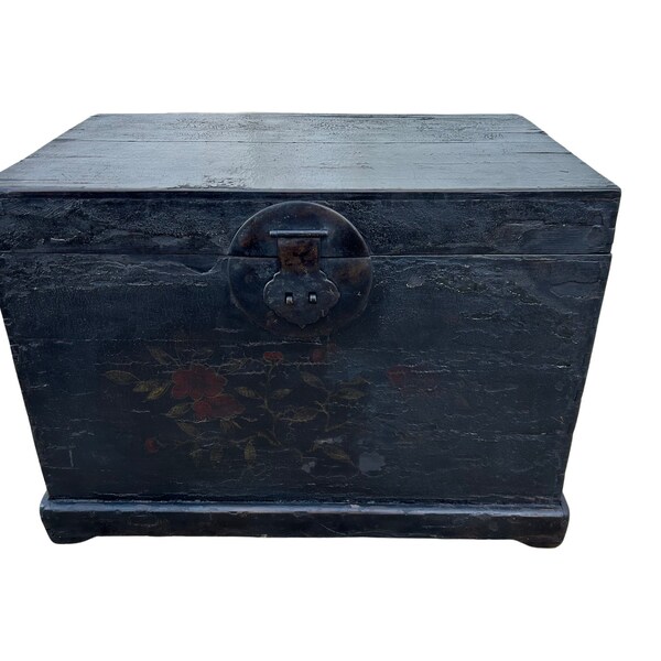 Antique Asian Trunk - Etsy