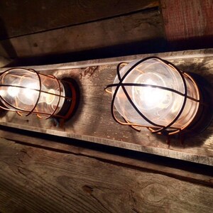 The SEA CAPTAIN Nautical Beach Vanity Light - Etsy