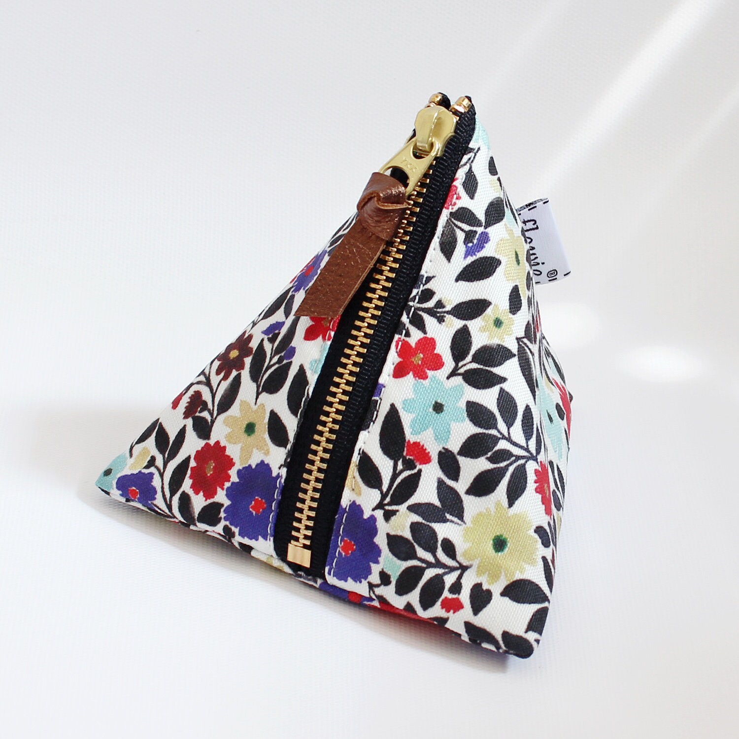 Triangle Zipper Pouch Gemma - Etsy