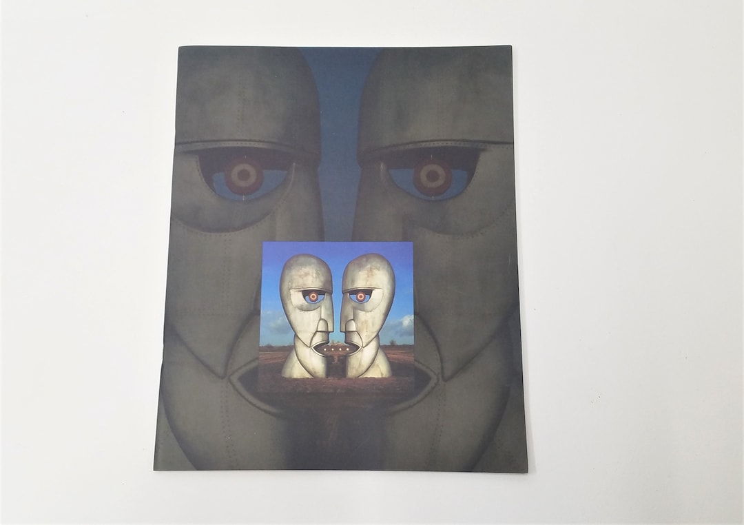 Vintage 1994 Pink Floyd Division Bell Tour Program - Etsy