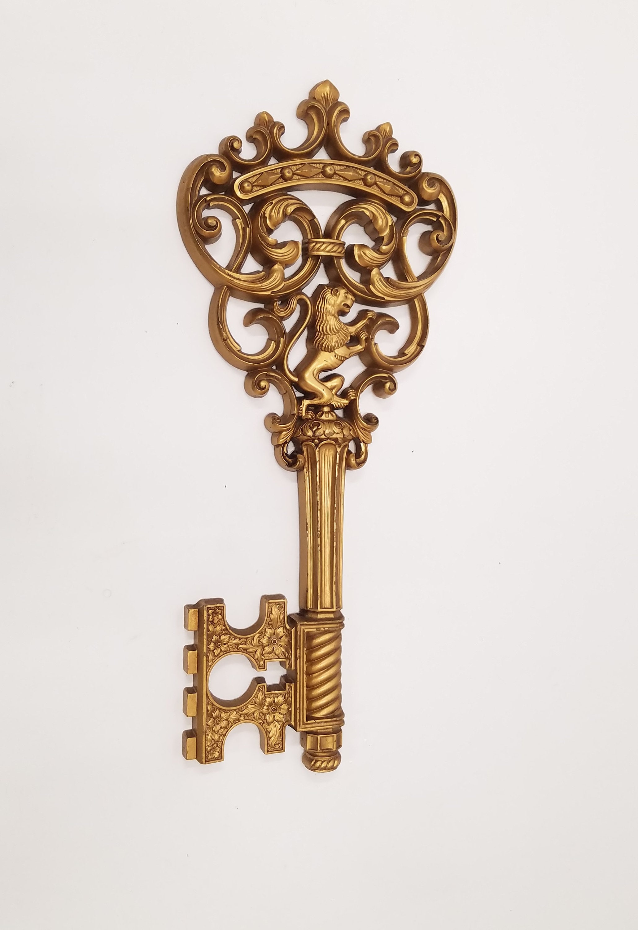 Vintage Mid-century Syroco Gold Skeleton Key Wall Decoration - Etsy