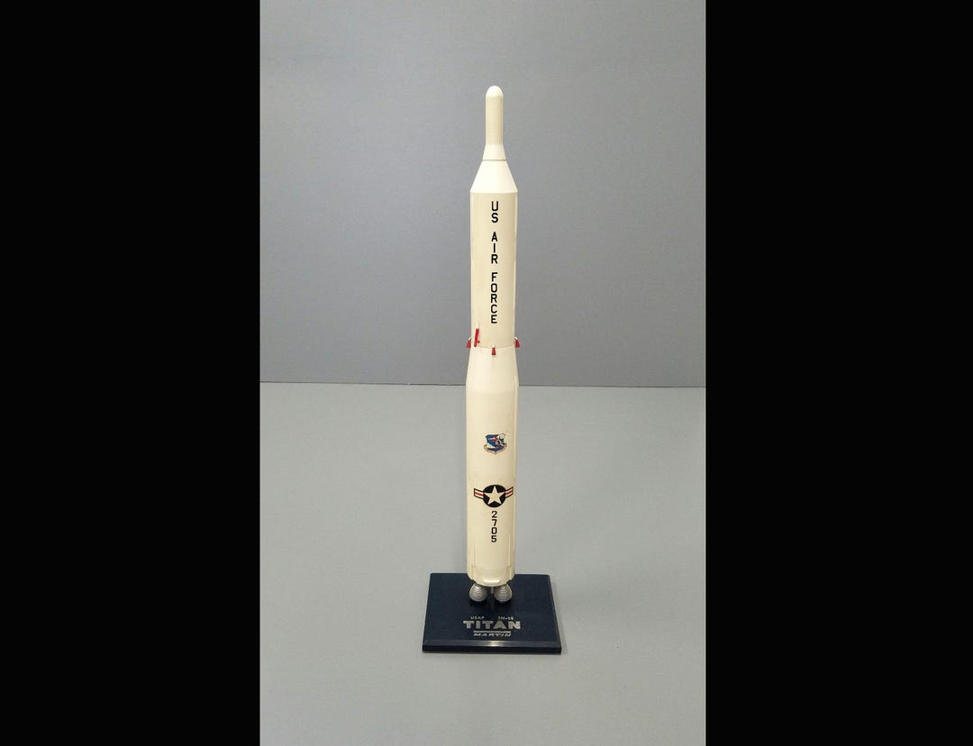 Vintage USAF Martin Titan Rocket SM-68 Contractor's Model - Topping ...