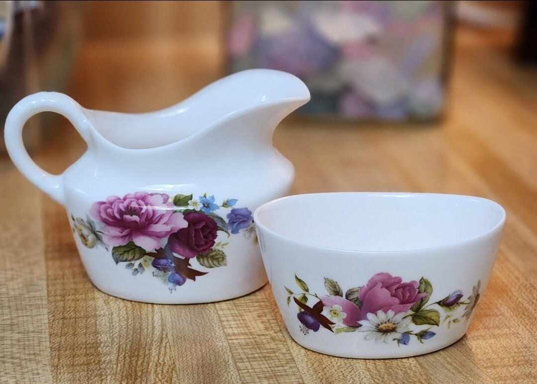St. George Fine Bone China, Vintage Creamer and Sugar Set - Etsy