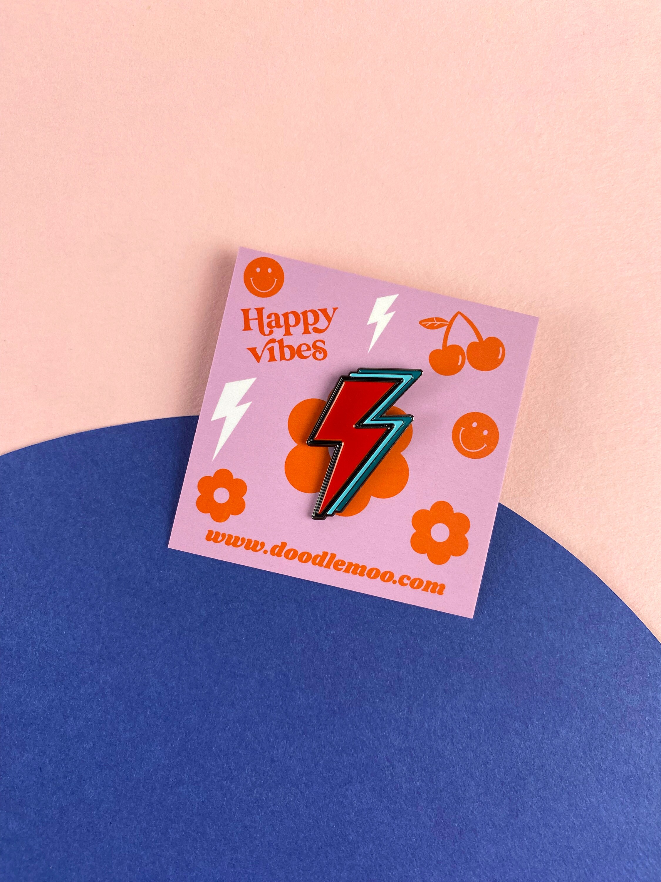 Lightning Pin / Lightning Bolt Enamel Pin / Bolt Pin / Bolts Pin - Etsy