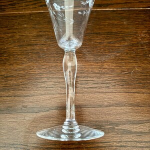 Vintage Flower Etched Wine Glass Set of 2, Vintage Floral Etched ...