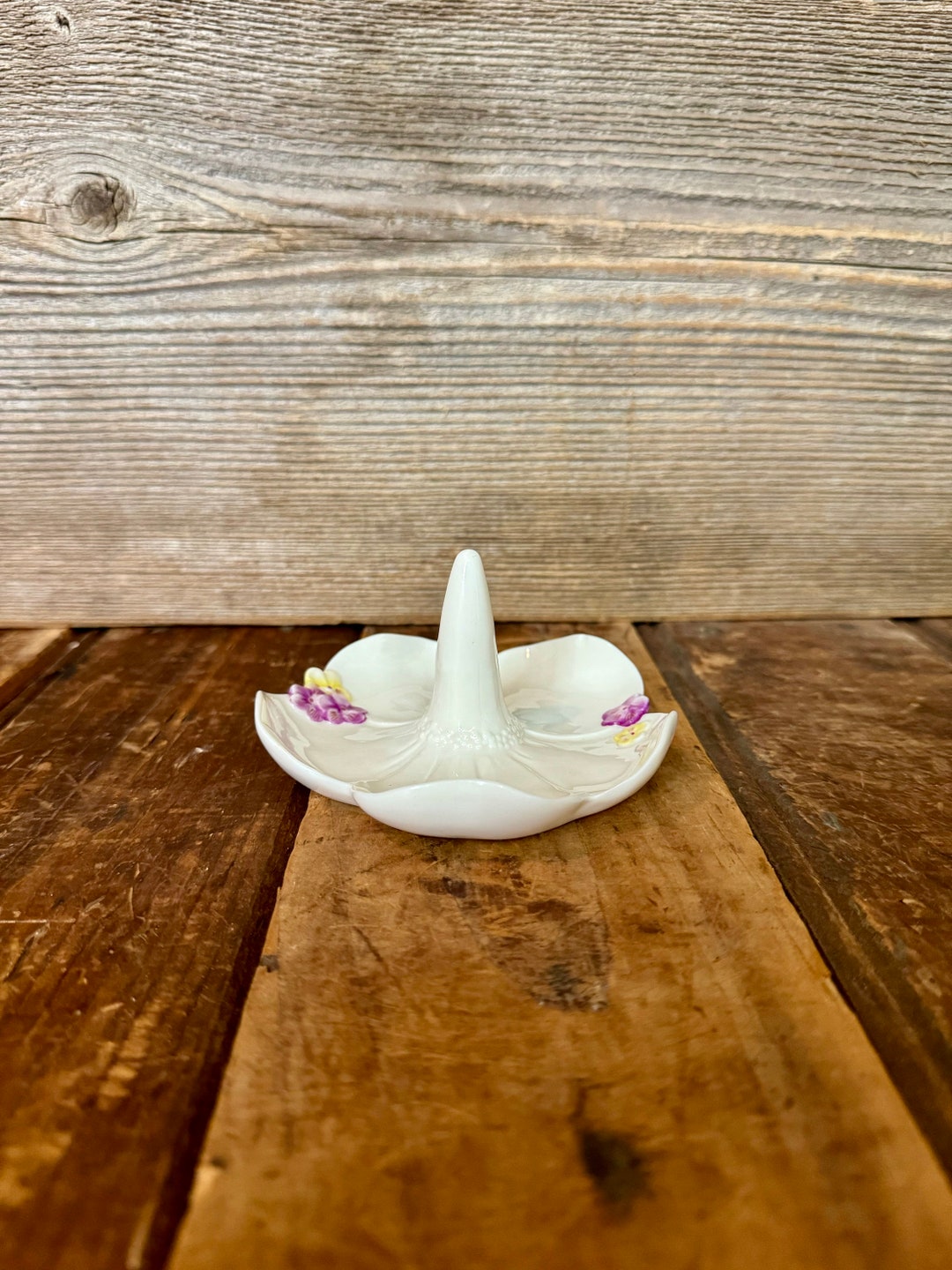 Vintage Flower Petal Ring Holder, Vintage Ceramic Flower Ring Holder ...