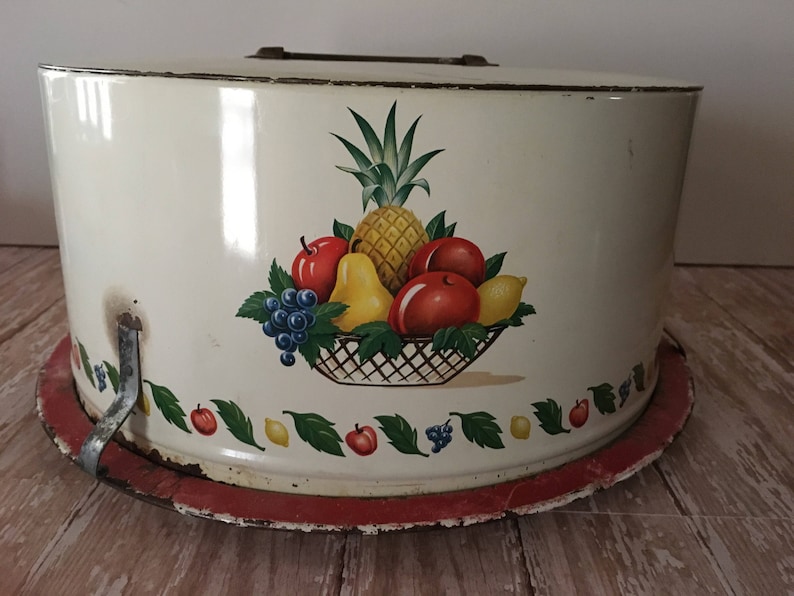 Vintage Metal Cake Carrier, Retro Metal Cake Carrier, Vintage Covered ...