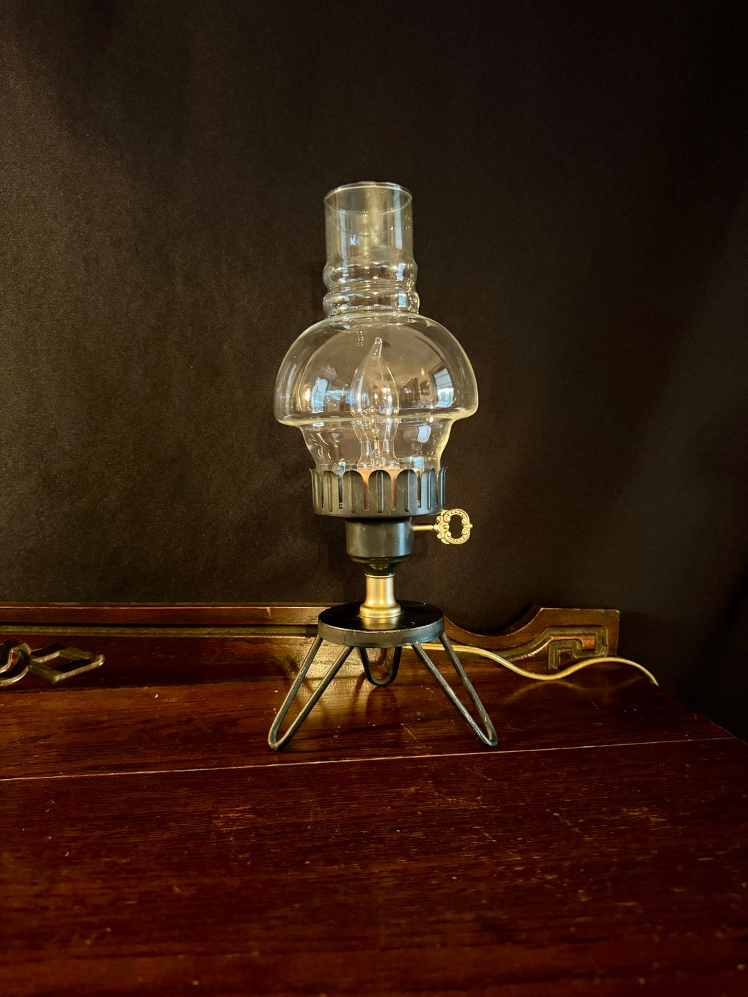 Vintage Hair Pin Leg Lamp, Vintage Clear Shade Hair Pin Leg Lamp, Mid ...