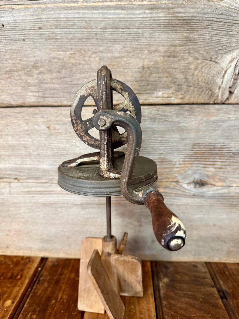 Vintage Butter Churn, Vintage Farmhouse Churn Top, Vintage Hand Crank ...