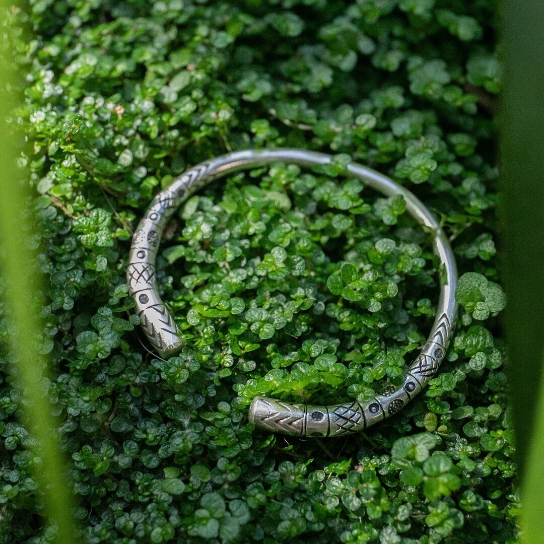 Thai Hill Tribe Silver Bangle - Etsy
