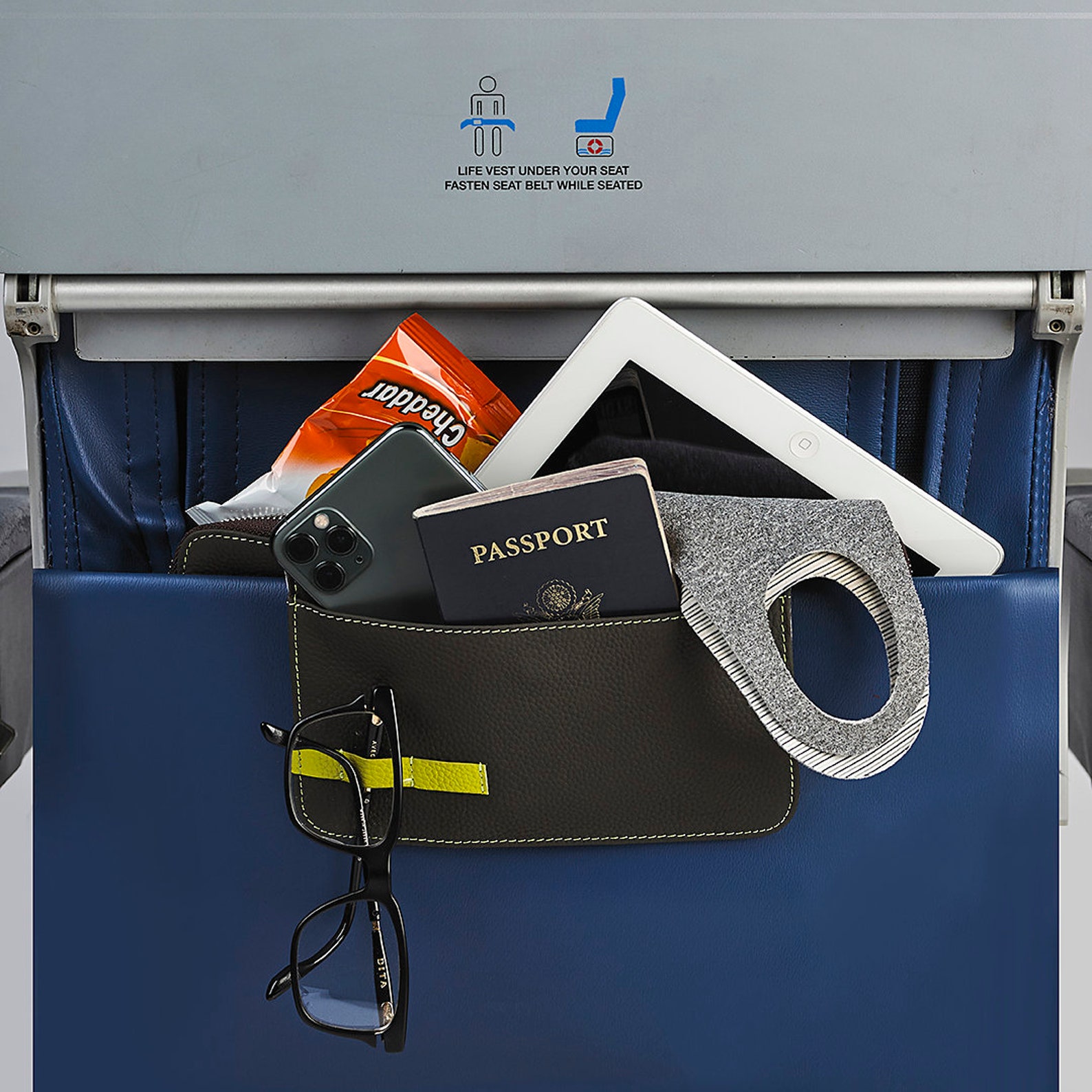 Zipsleeve Leather Airplane Organizer - Etsy