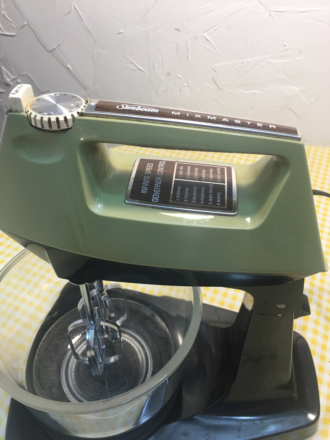 MCM 1960s Sunbeam 12 Speed Dual USA Mixmaster Avocado Green & Wood ...