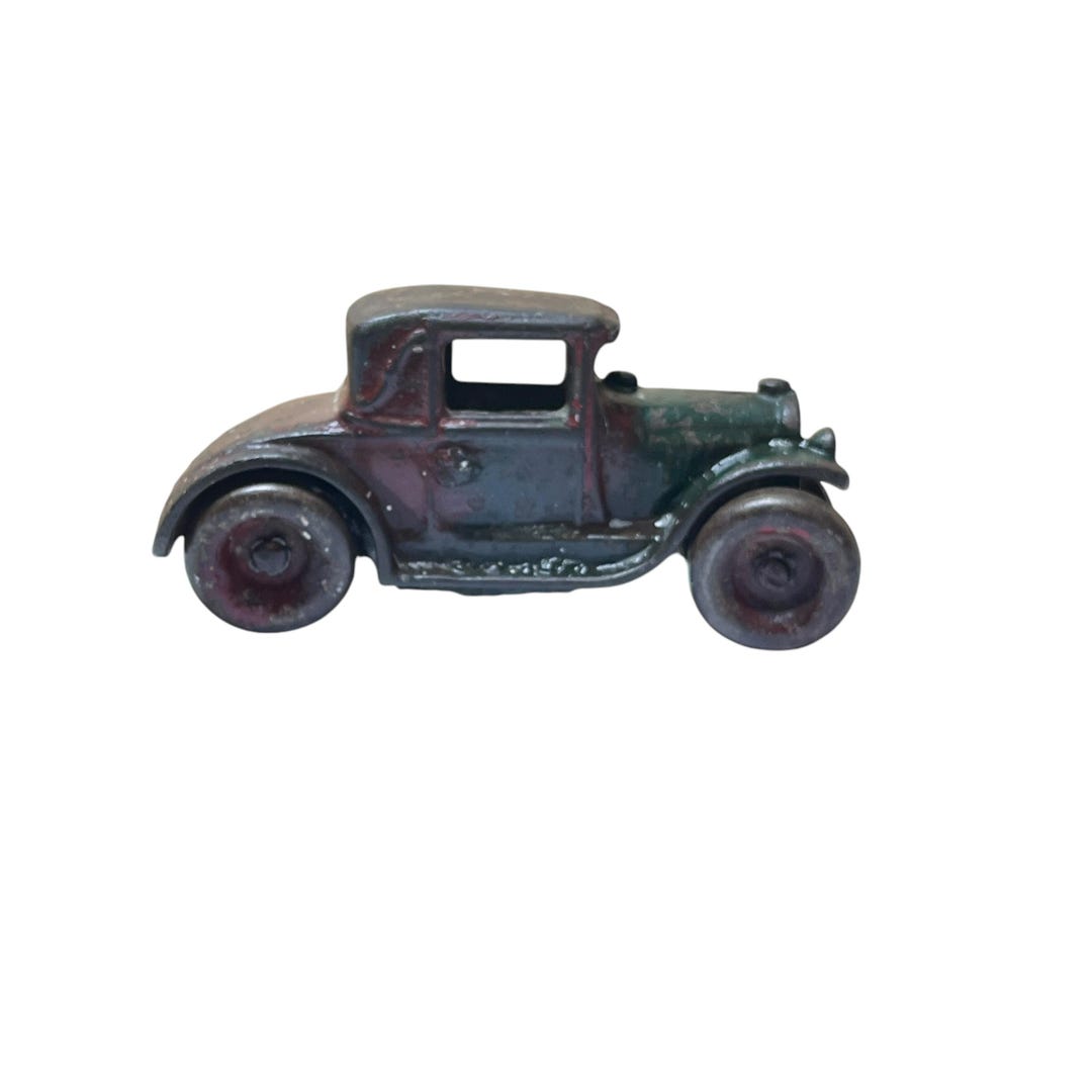 Antique Cast Metal Pull Car From 1920s Made by Arcade Manufacturing in ...