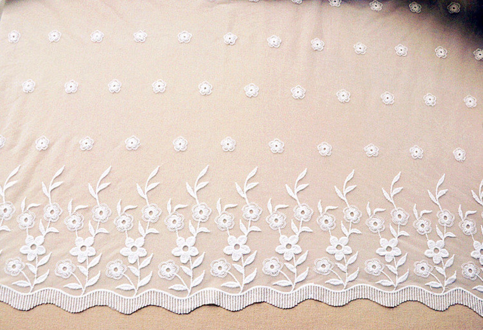 White Flower Lace Fabric Floral Embroidery Lace Netting Tulle - Etsy