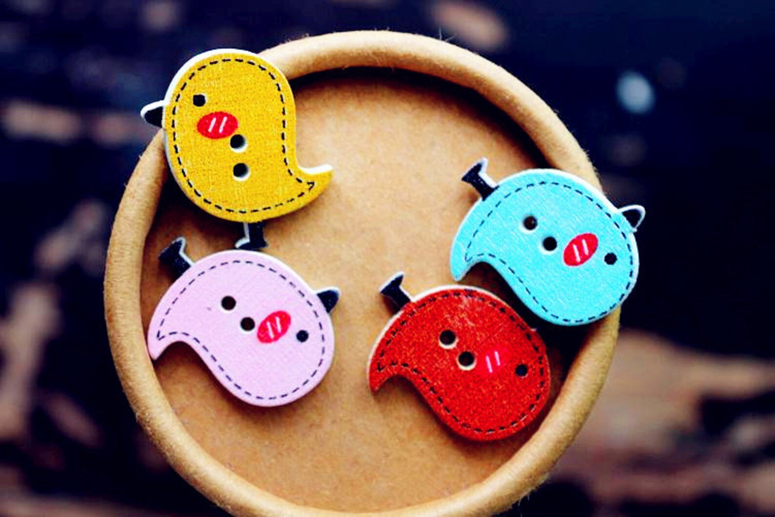 Colorful Bird Buttons Painted Sparrow Buttons Sewing Button | Etsy