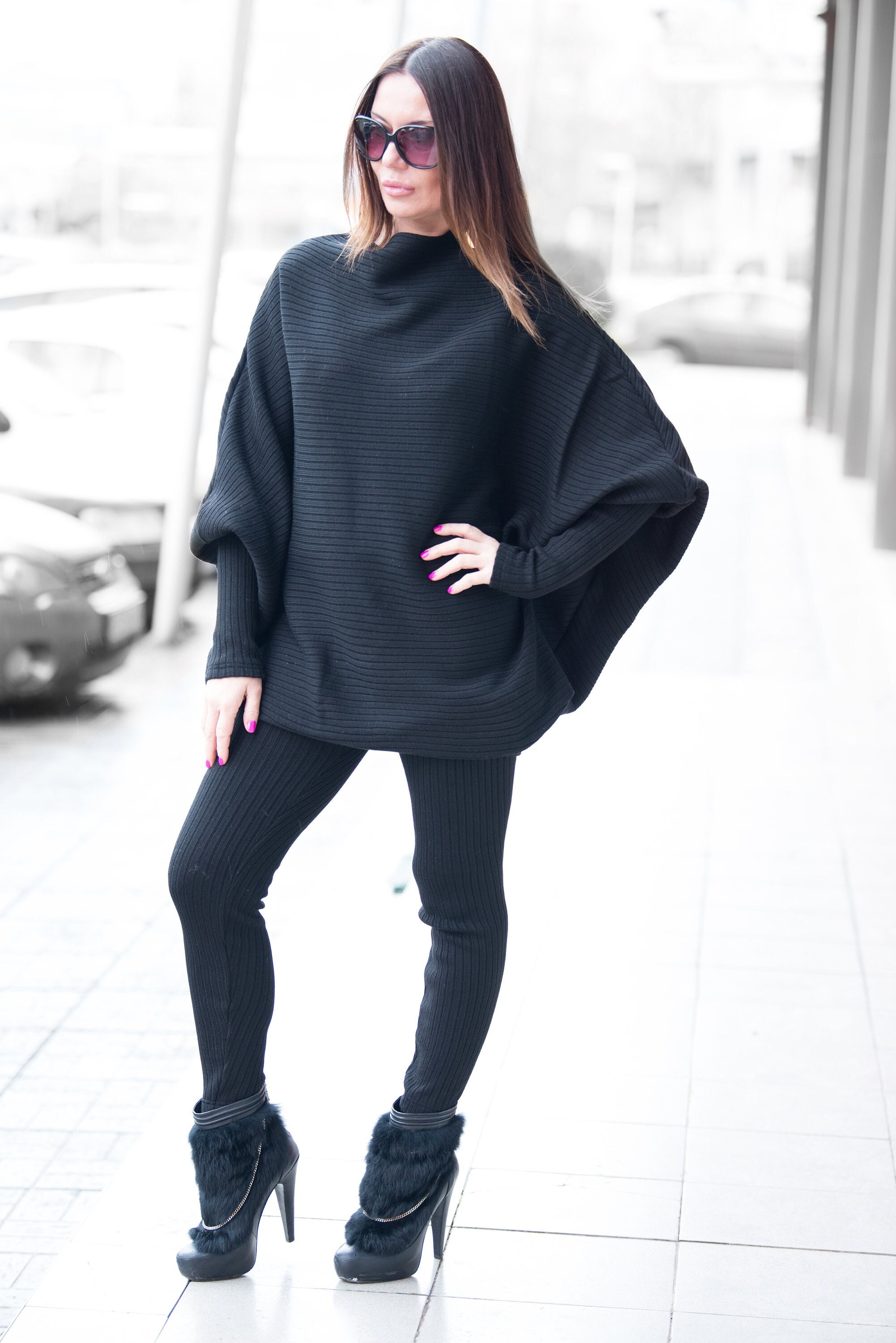 Black Oversized Sweater Outfits