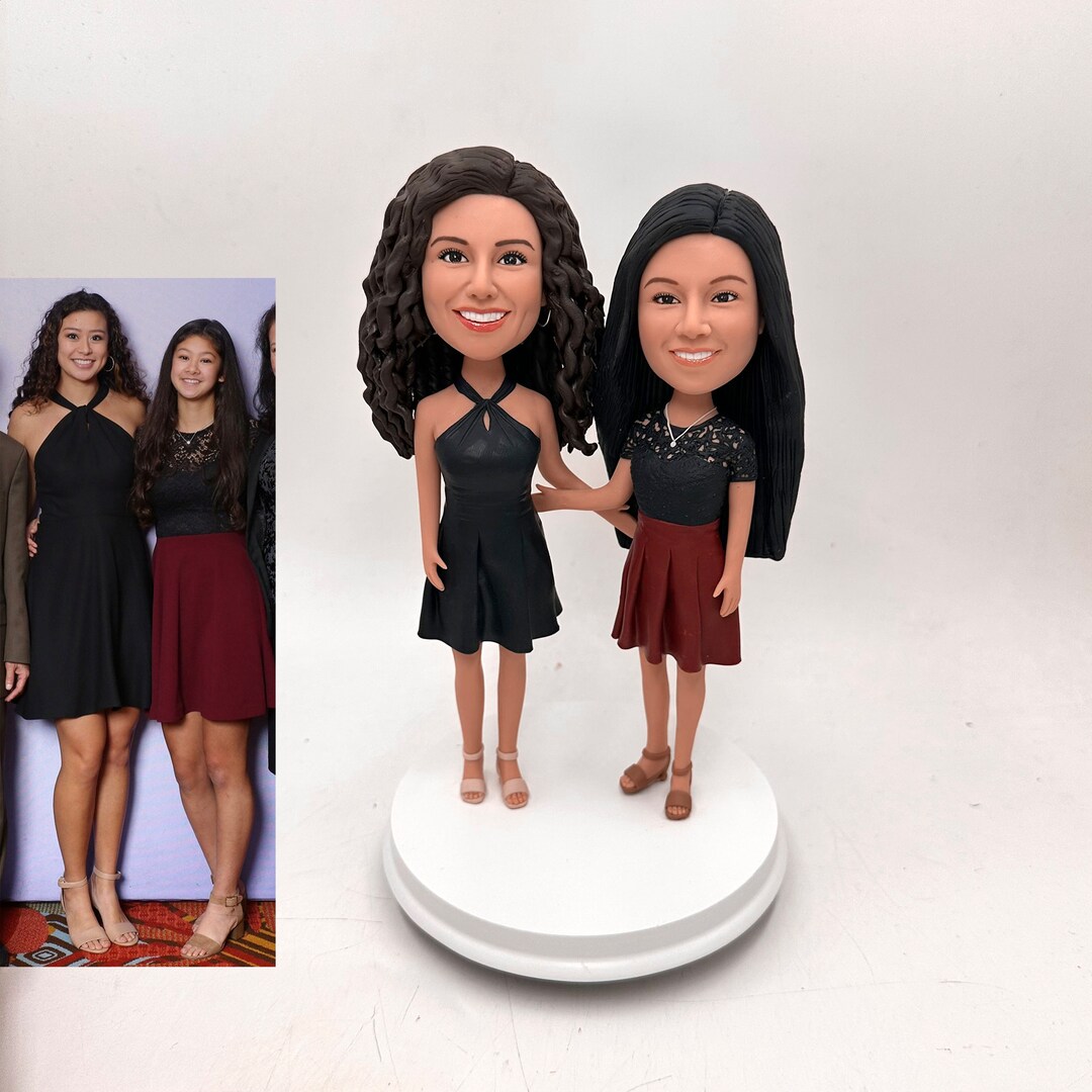 Custom Double Bobbleheads, Custom Sisters Bobbleheads, Custom Couple ...