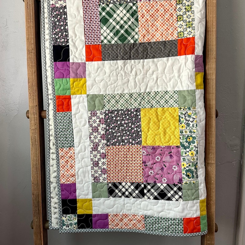 Traditional Quilt - Etsy