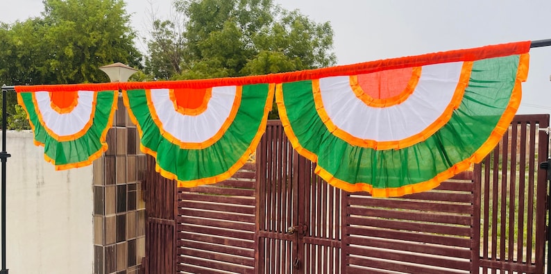 Patriotic Bunting Banner Indian Flag - 32”x 15” Pleated Fan Flag, 15 ...