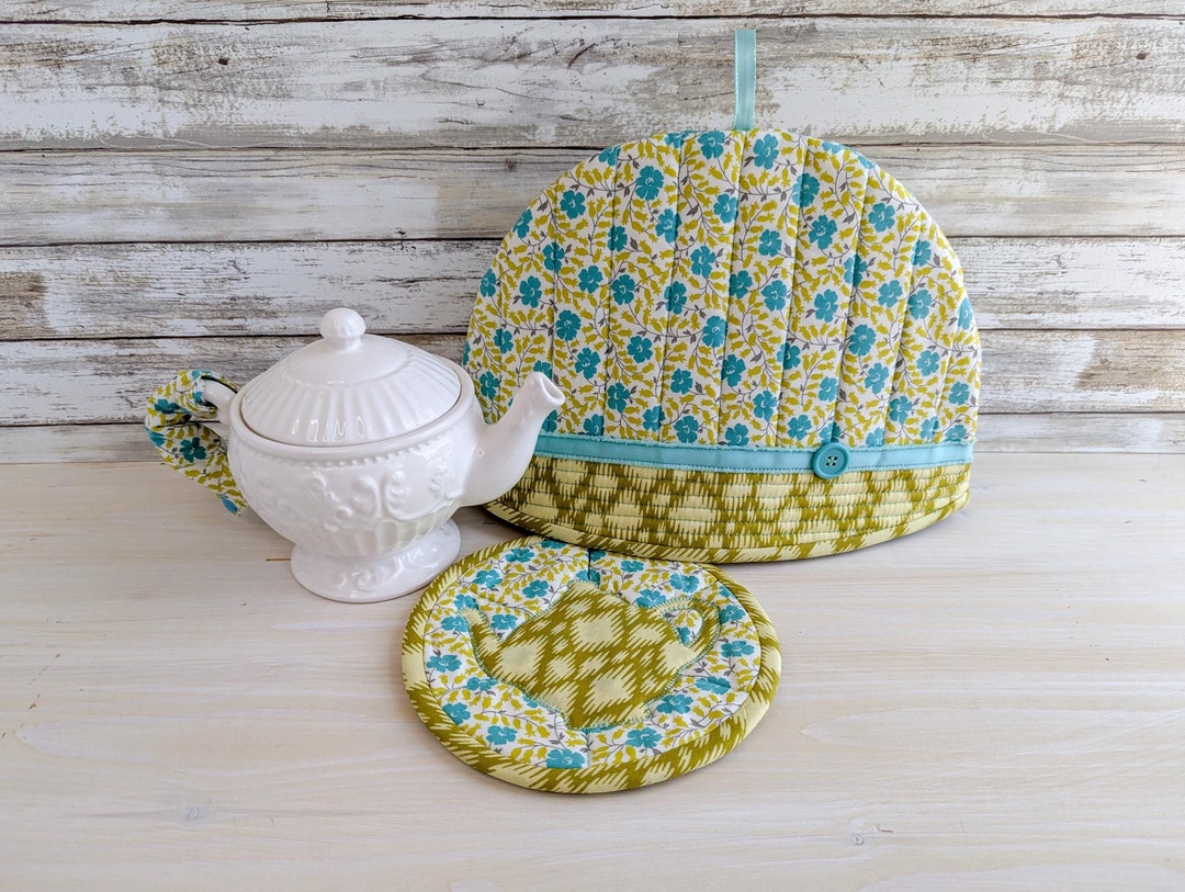 Vintage-style Quilted Tea Cozy Set, Pot Cover With Trivet and Handle ...